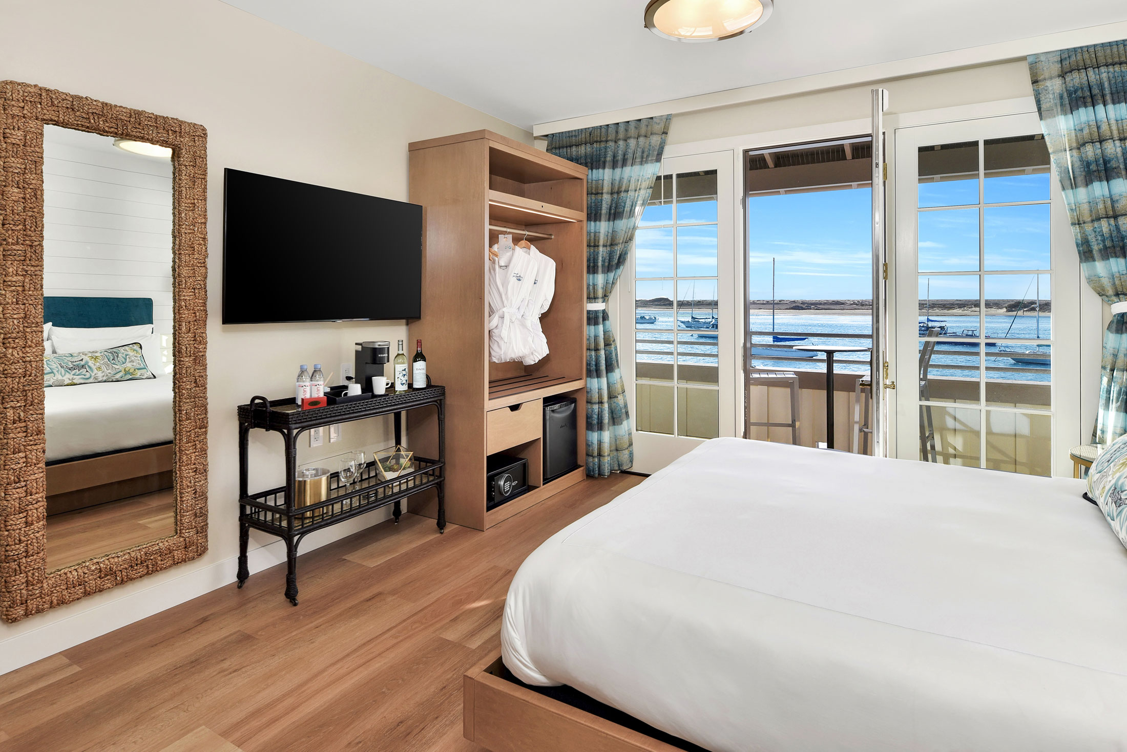 Best Hotel In Morro Bay - Inn at Rose's Landing